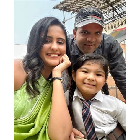 Ghum Hai Kisikey Pyaar Meiin These Bts Pics From Ayesha Singh Neil