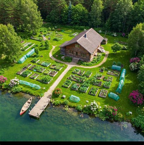 ‎هنا الزاهد Hannah هنا الزاهد Hannah Elzahed