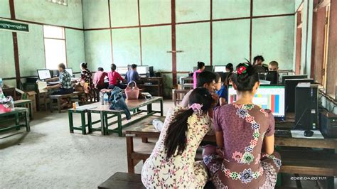 ကျောက်တံခါးမြို့နယ်တွင် နိုင် ၄ မှတ်တမ်းများအား Software Program အသုံးပြု၍ လူဦးရေစာရင်း စိစစ