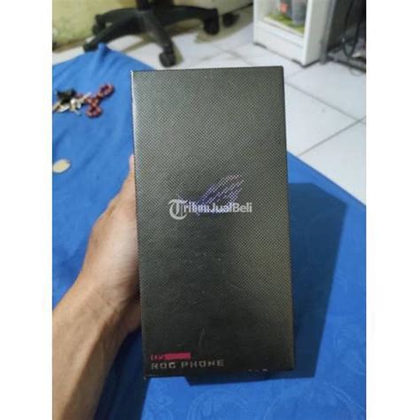 HP Gaming Asus ROG Phone 5 Bekas RAM 8 128GB Nominus Fullset Di Jakarta