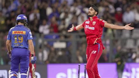 Ipl Heros Watch Arshdeep Singh A Wicket Shattering King From Punjab India Today