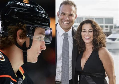 Hockey30 La Femme De Gilbert Delorme En Dentelle Pauvre Trevor Zegras