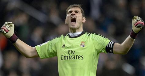Iker Casillas una leyenda que cumple años y con el futuro por decidir Fútbol internacional