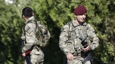 При турска военна операция са убити 15 кюрдски бойци в Сирия и Ирак