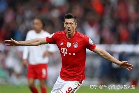 九五之尊真正的波兰中锋罗伯特 莱万多夫斯基 知乎