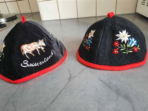 Lot De 2 Chapeaux Folkloriques Suisses Kaufen Auf Ricardo