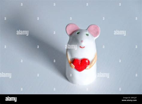 Tiny Mouse Craft Hi Res Stock Photography And Images Alamy