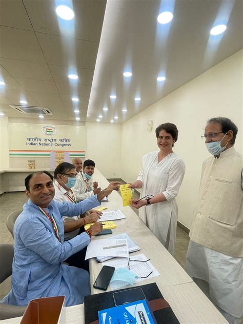 Pradeep Narwal on Twitter RT INCIndia कगरस महसचव शरमत
