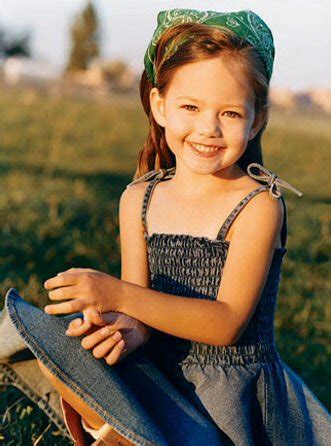 Image Full Mackenzie Foy Twilight Saga Wiki Wikia