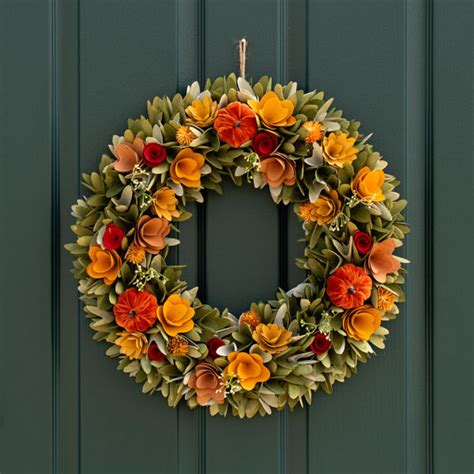 The Seasonal Aisle 46cm Autumnal Wood Shave Wreath With Pumpkins