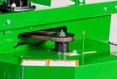 Flex Wing Grooming Mower FM Series