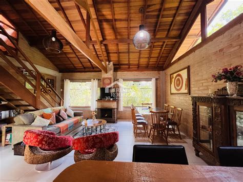 Chácara 2 casas e 7 suítes Loteamento Cortina DAmpezzo Santo