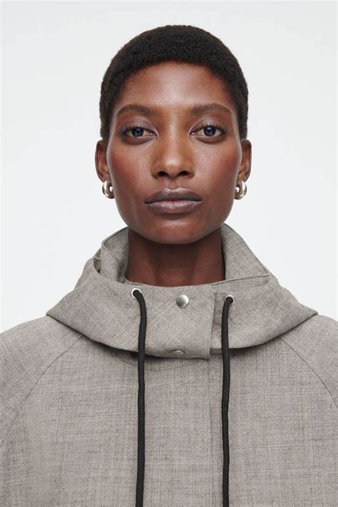 2024 가을 겨울 컬렉션 Cos Kr Women Wear Blouse And Skirt Jackets