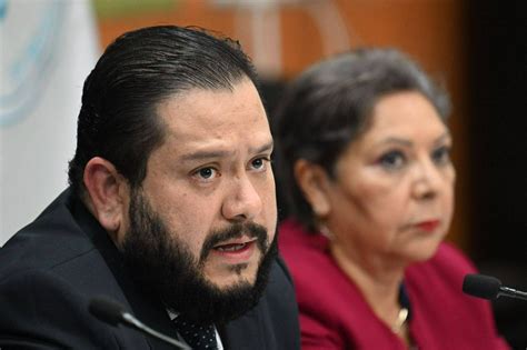 Director Del Registro De Ciudadanos Pide Vacaciones Prensa Comunitaria