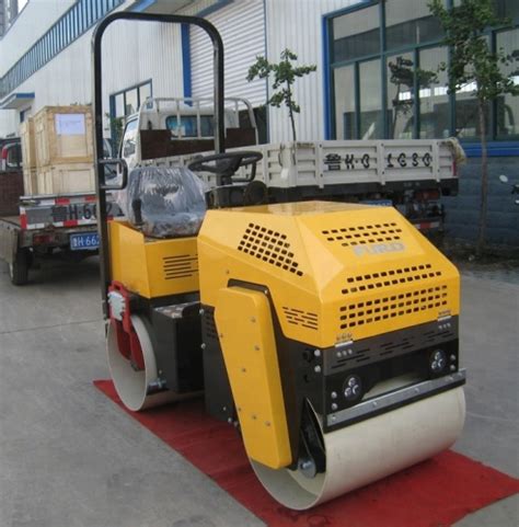 아스팔트 배치 용 물 분사 제어로드 롤러 의 고품질 아스팔트 배치 용 물 분사 제어로드 롤러