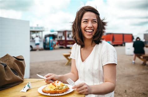 Molly Yeh Net Worth 2023 Chart Attack