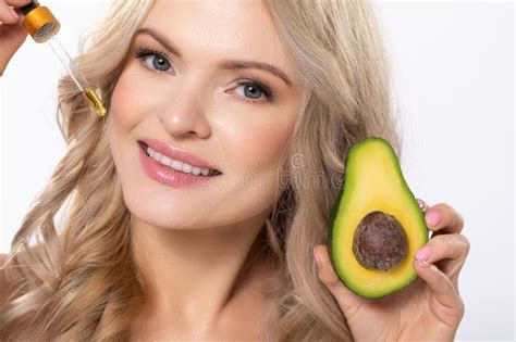 Radiant Beauty Guide Using Avocado And Oil For Achieving Glowing And