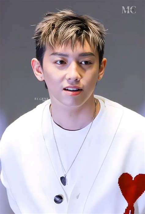 狀態元氣滿滿101震懾全場 Mcheung1201 昨天跑了整整一天我談的那場戀愛謝票行程 辛苦了😊😊