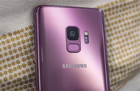 Samsung Galaxy S9 продается хуже, чем предшественник - THE ROCO