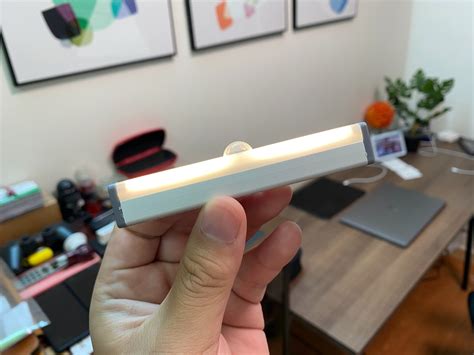 Review Đèn LED cảm biến chuyển động