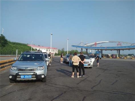 唐山收费站大山谷图库