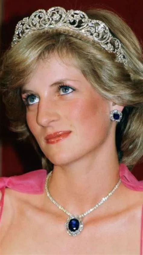 Kate Middleton Altered Dianas Favourite Sapphire Earrings Princess