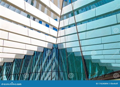 Arquitectura Moderna De Lisboa Edp Portugal Energy Building Imagen De