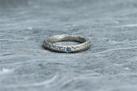 Sandguss Saphir Ring Handgemachter Gegossener Silberring Mit Textur