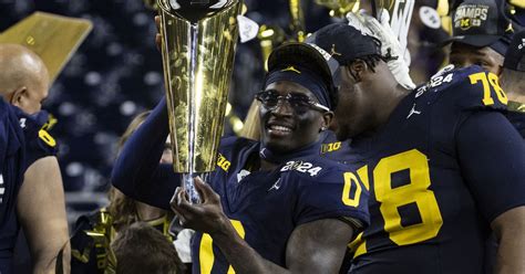 From Receiver To Zero Mike Sainristil Leaves Michigan A Legend Maize
