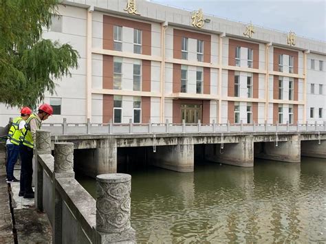 苍南县朱家站水闸管理所全力做好抵抗轩岚诺工作图