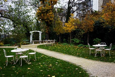 Une visite du Musée de Montmartre et des Jardins Renoir Un petit pois
