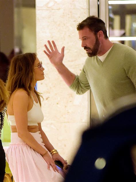 Grumpy Ben Affleck Begrudgingly Takes Jennifer Lopezs Photo