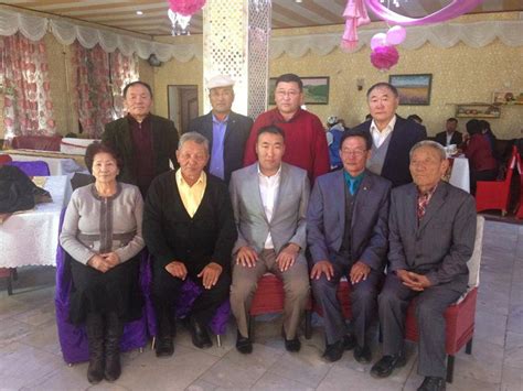 “Ахмадын баяр” ыг тохиолдуулан Ахмадууддаа хүндэтгэл үзүүллээ