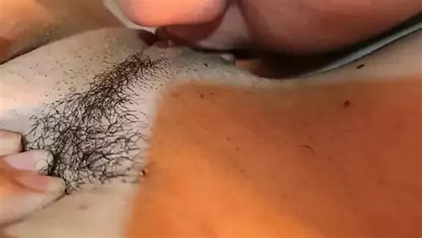 Reife Dame Hat Sex Mit Einer Jungen Frau Die Für Zucker Zu Ihr Haus