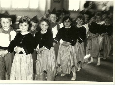 Photo De Classe Moyenne Ou Grande Section De 1963 ECOLE MATERNELLE