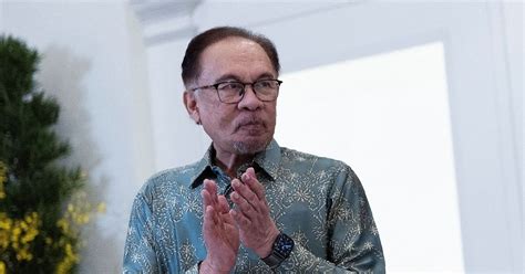 Malaysias Pm Anwar Defends Royal Clemency For Ex Pm Najib