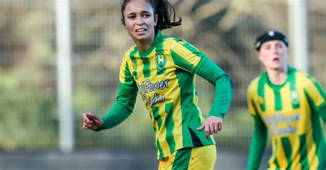 Dessing Speelt Apart Duel In Zekere Zin… Vrouwenvoetbalnieuws