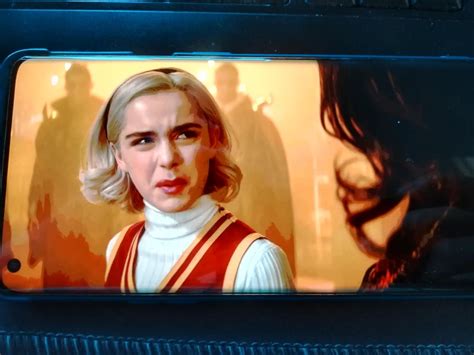 Any Body Else Getting This On Netlfix Roneplus8t