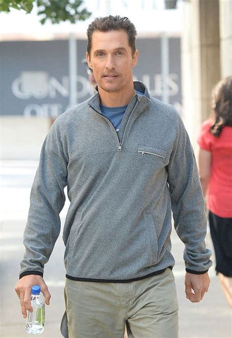 Matthew Mcconaughey Letà Non Conta Che Fisico Da Sex Symbol