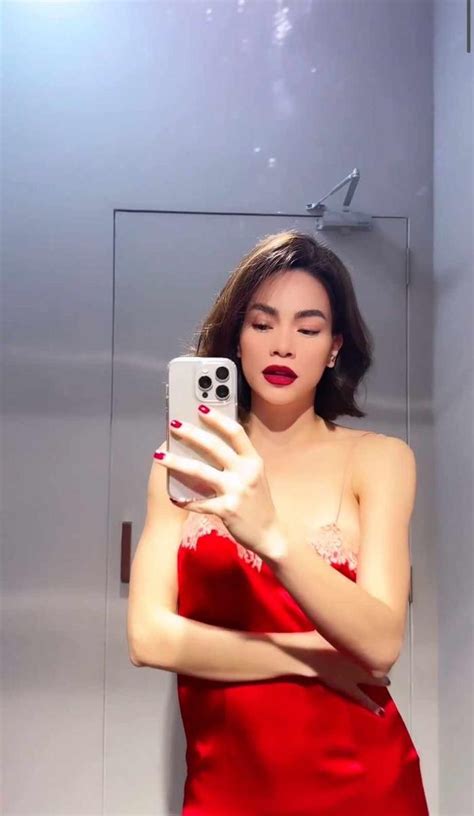 Hồ Ngọc Hà Bất Ngờ Cắt Tóc Ngắn Diện Váy Mỏng Trễ Nải Lộ Cặp ‘đào Tiên