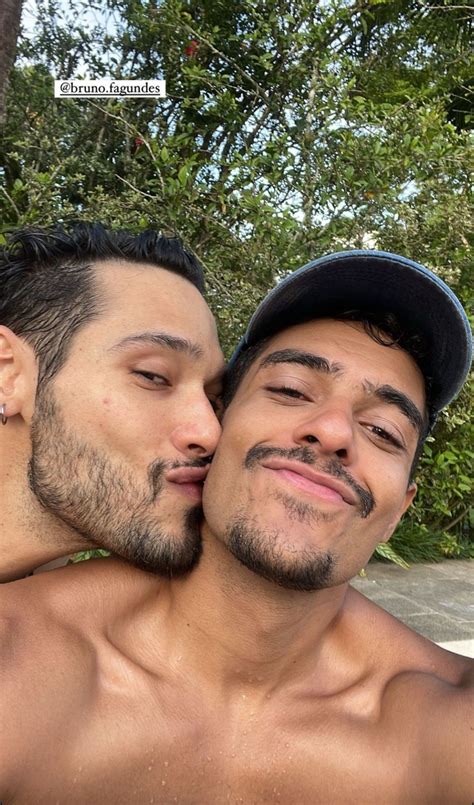 Bruno Fagundes E Igor Fernandez Fazem Campanha Do Dia Dos Namorados E