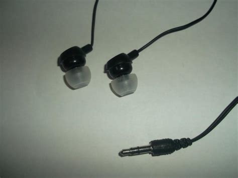 Наушники TinyDeal Наушники Simple 3.5mm Cute Face In-Ear Stereo ...