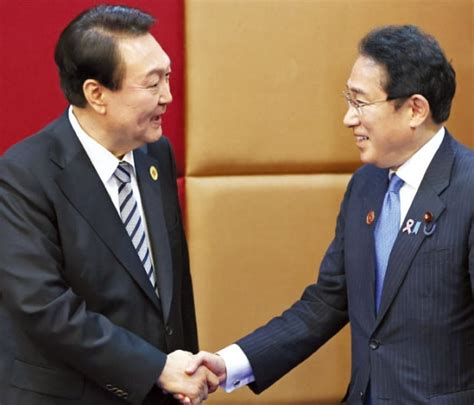 尹 기시다 양국 관계 정상화 방안 논의현안 조속한 해결 한국경제