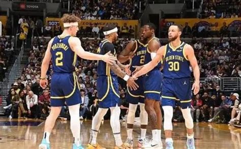 美媒模拟3方大交易：勇士4球员2首轮换巴特勒！网友：当勇士傻？1nba热火