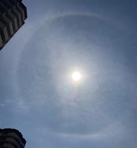 天気の下り坂のサイン「ハロ現象」 大阪 リペアセルクリニック