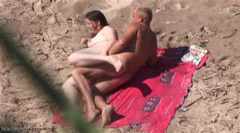 Amateur Beach Sex Voyeur Hidden Cam
