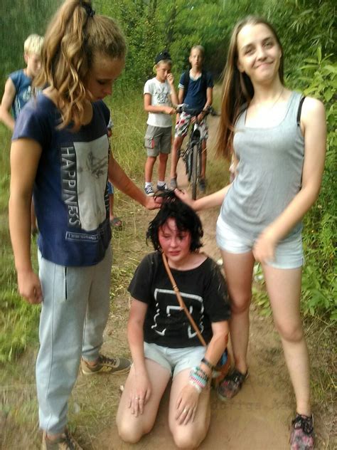いじめ女子高生、特定される・・・モザイクなし画像流出で終了か（9枚） ポッカキットポッカキット