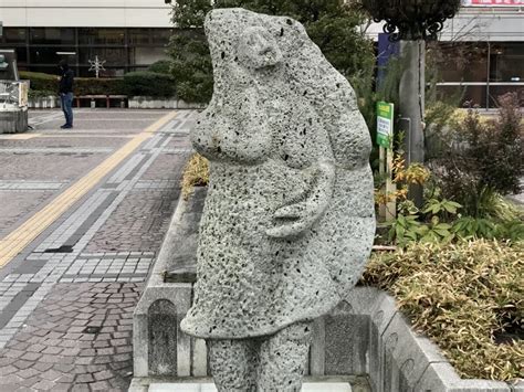 宇都宮のシンボル餃子像秘話！山田邦子さん作成？悲劇の倒壊から餃子像のお土産まで 宇都宮くらし