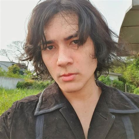 แน็ก ชาลี ถ่ายงานในลุคหล่อ แต่เจอเด็กไม่เชื่อว่าตัวจริง พี่เขาต้องเป็น