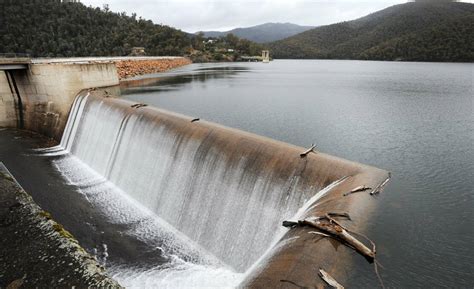 Lack Of Rain Means Corin Dam Down To Less Than A Third Of Its Capacity The Canberra Times